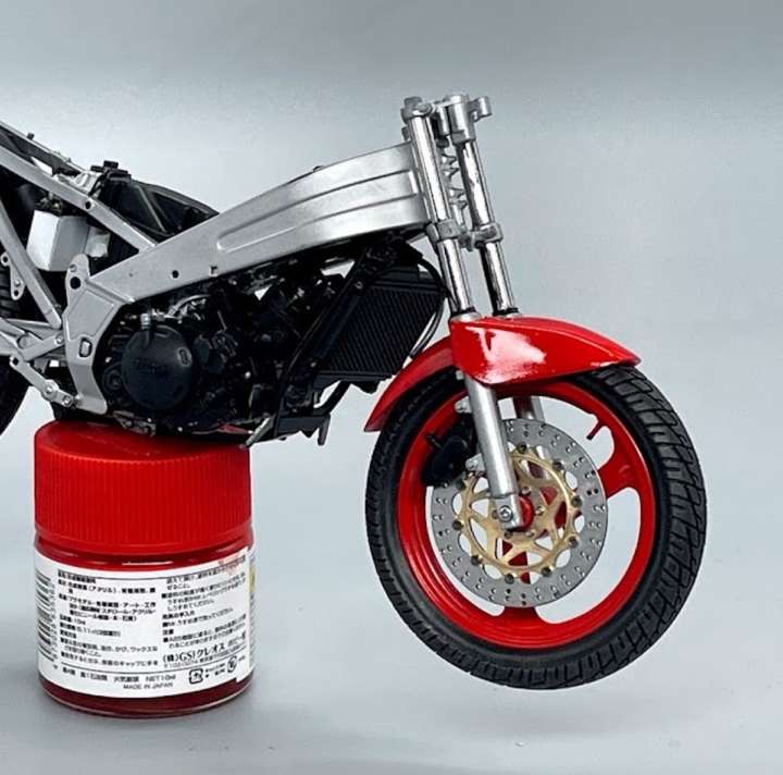 フィニッシュシートを使ってメッキ感を大幅アップ！【達人のプラモ術＜TZR250編＞】 | GoodsPress Web - Part 2