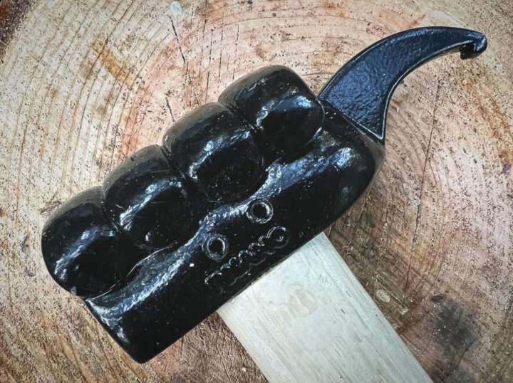 形も使い勝手も"グッ！"。開発に3年の月日を費やしたIWANOこだわりのペグハンマーとは | ＆GP