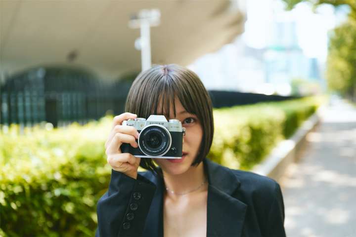 所有欲を満たすルックスと約4020万画素が織りなす富士フイルム「X-T50」の"深み"とは | GoodsPress Web